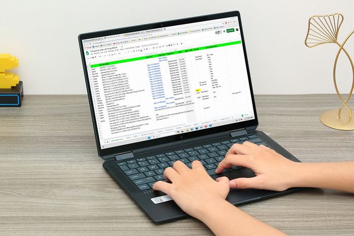 TOP 5 lý do bạn nên sở hữu chiếc laptop HP Spectre X360 14 eu0050TU