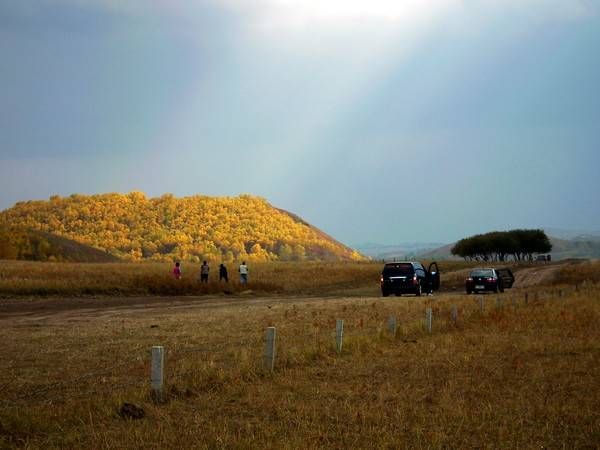 Khám phá vẻ đẹp của Thảo nguyên Bá Thượng trong mùa thu rực rỡ tại ...