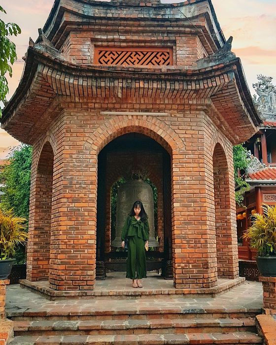 Khám phá sự độc đáo của chùa Thiền Lâm với kiến trúc Thái Lan ở Huế - từ Mytour.com