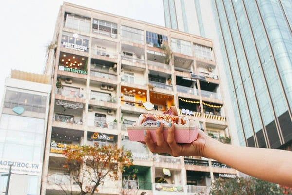 4 món mang về xinh xinh, thơm ngon đang cực kỳ hot tại Sài Gòn