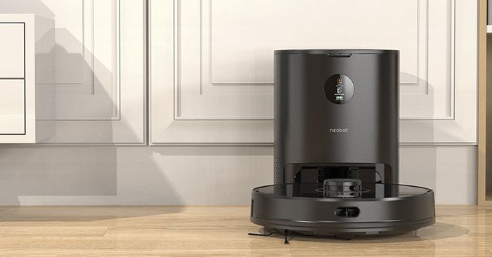 Có nên sở hữu robot hút bụi tự đổ rác không?