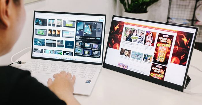 Khám phá sức mạnh kết nối giữa Z Fold 5 và màn hình LG gram view+