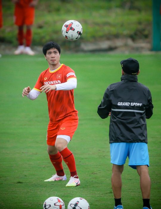 Stunning Images of Cong Phuong - Best Wallpapers