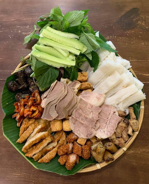 Discover 9 Delicious and Famous Bun Dau Mam Tom Spots in Da Lat - Mytour