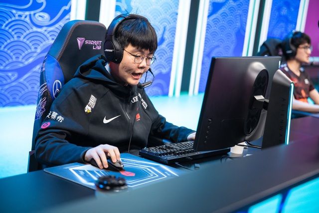 Insider Look: LPL Documentary Reveals Karsa's Explosive Clash with 369, Unfiltered Confrontation ...