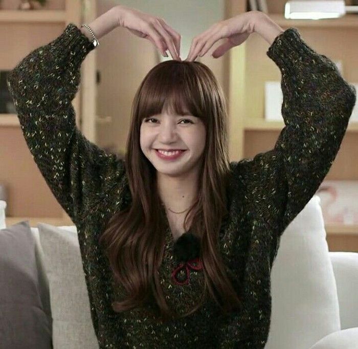 Discover the most stunning images of Lisa Blend