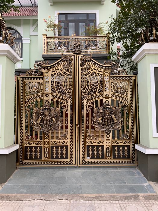 The Most Beautiful Villa Gates of 2024
