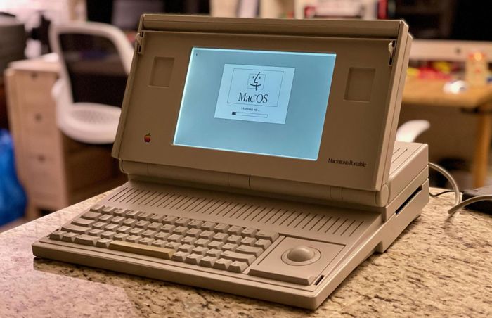 Hôm nay cách đây 33 năm, Apple giới thiệu Macintosh Portable - 'ông ...