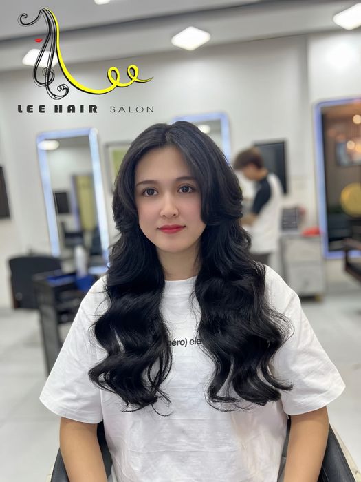 Top 5 Salons for Beautiful and Reliable Hair Services in District 9, Ho ...