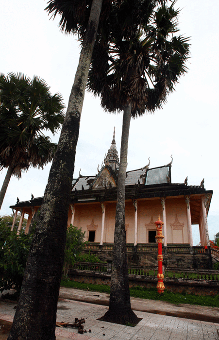 Majestic Xiêm Cán Temple, over a century old