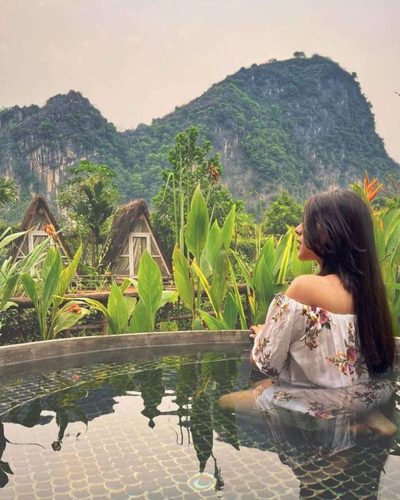 Exploring the Majestic Tuyet Tinh Coc in Ninh Binh