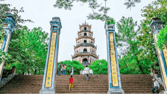 Uncover 10+ Must-Visit Tourist Spots in Hue for Your Perfect Instagram ...