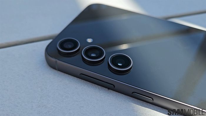 Galaxy S23 FE Launch: Snapdragon 8 Gen 1/Exynos 2200, 3 Cameras 50MP ...