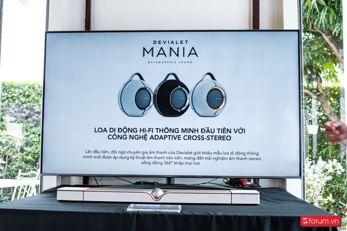 Introducing the premium portable speaker Devialet Mania officially ...