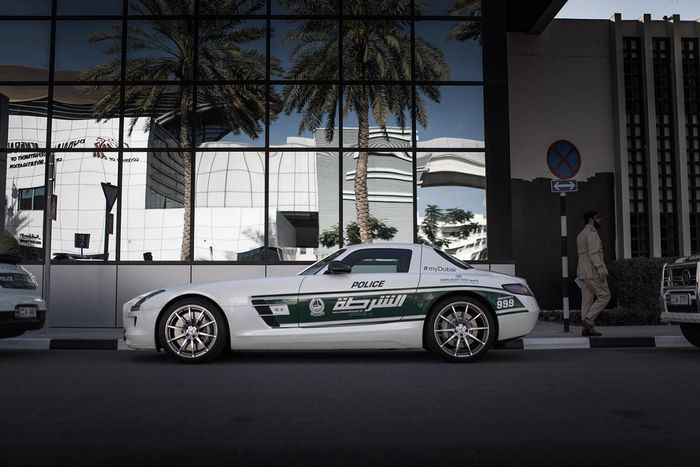 Tesla Cybertruck: Bước tiến mới trong lực lượng siêu xe cảnh sát Dubai