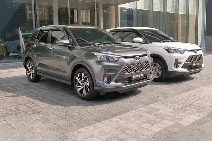 So sánh Toyota Raize 2021 và Kia Sonet: Cuộc đối đầu nảy lửa