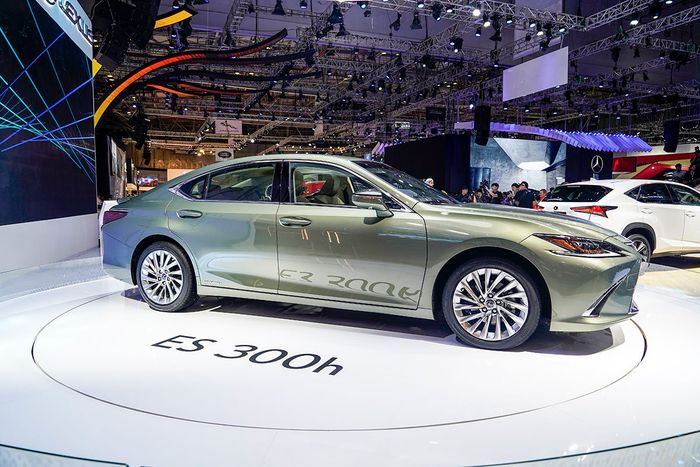 Lexus ES 2020 - Chi tiết kỹ thuật xe