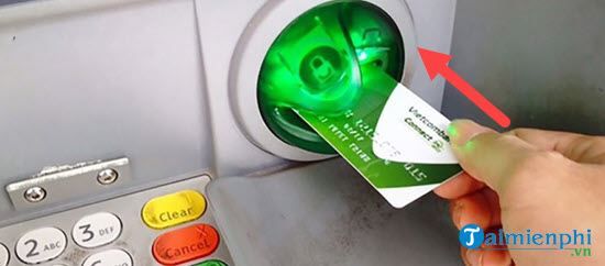 How to withdraw cash from Vietcombank ATM