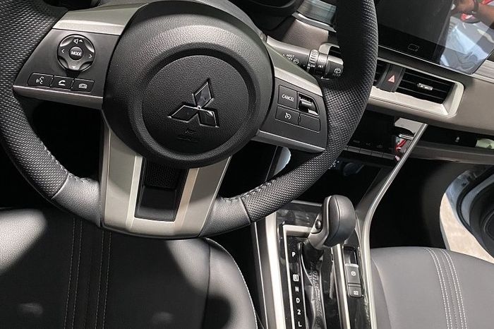 Mitsubishi Xpander 2022 ra mắt với diện mạo mới tại đại lý: Sự thay đổi ...