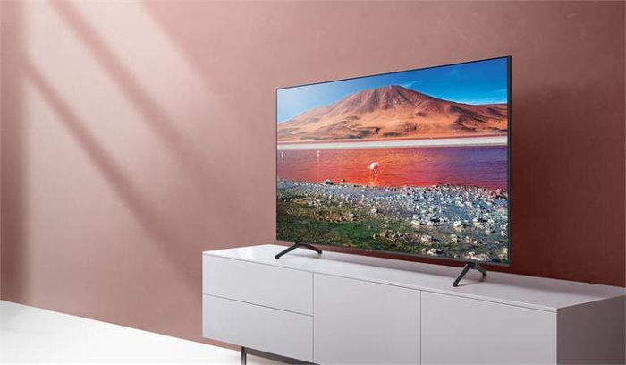 Trải nghiệm hình ảnh rõ nét, sống động với Tivi Samsung 50TU7000 | Mytour.vn