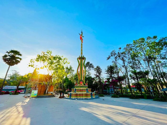 Khám phá Chùa Som Rong - Di tích kiến trúc độc đáo của dân tộc Khmer