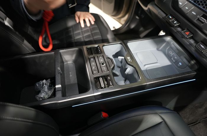 Kia Tasman 2025: Thiết kế độc đáo, nội thất công nghệ hiện đại | Mytour ...