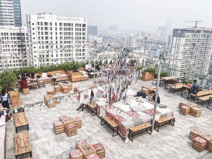 Top 10 Famous Bistro Cafes in Hanoi - Mytour.vn