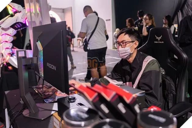 AGON by AOC đồng hành cùng Zen Esports trong sự kiện Fan Meeting ...