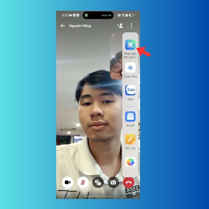 Khám phá tính năng AI phát hiện giả mạo siêu chính xác trên điện thoại ...