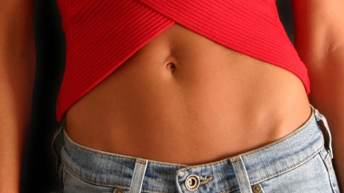 12 Surprising Facts About Belly Buttons