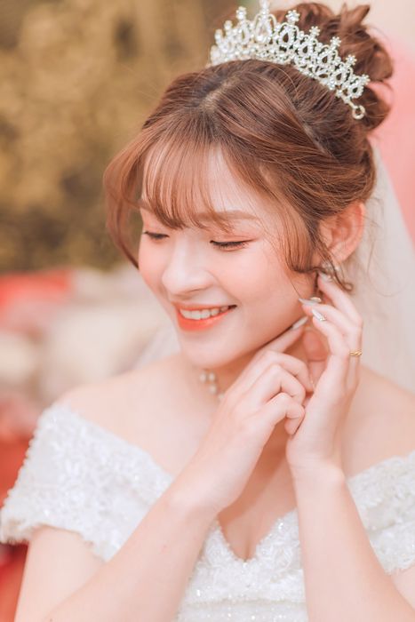 The most stunning solo bride images